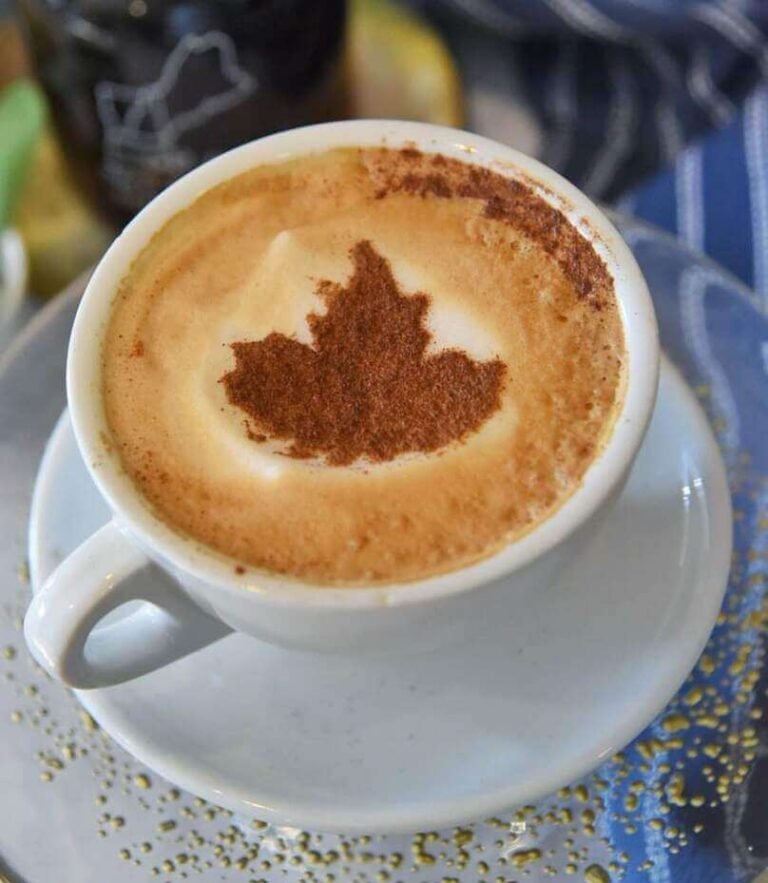 26 Cozy Fall Coffee Drinks You’ll Love in 2025