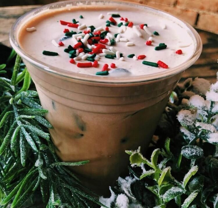 Best Starbucks Christmas Coffee Drinks to Try This Holiday Season
